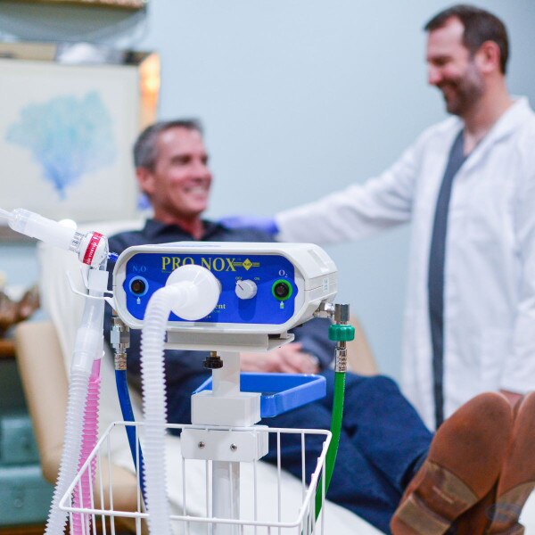 Pro-Nox 50/50 Nitrous Oxide and Oxygen System | CAREstream America